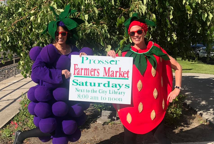 Prosser Farmer's Market - Prosser , WA